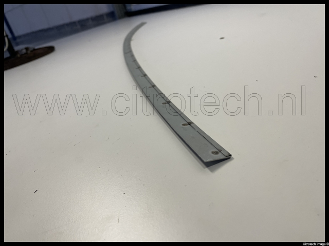 Bovenrand achterscherm DS rechts – CITROTECH